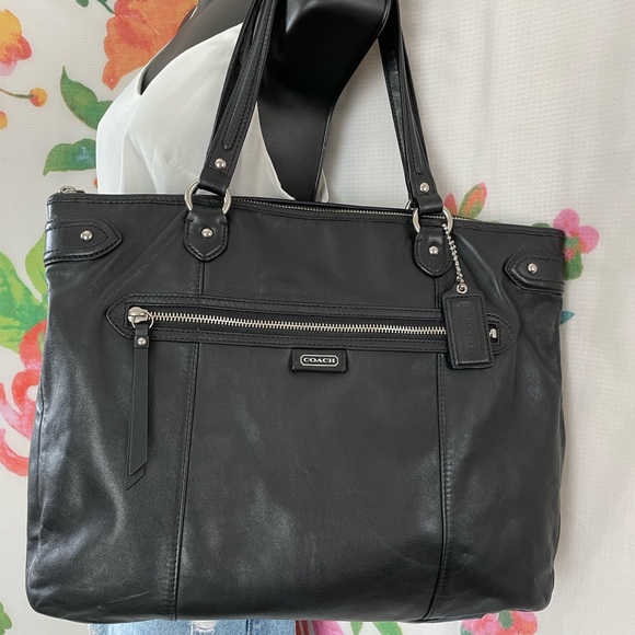 Coach | Bags | Coach Black Leather Daisy Emma Shoulder Bag | Poshmark